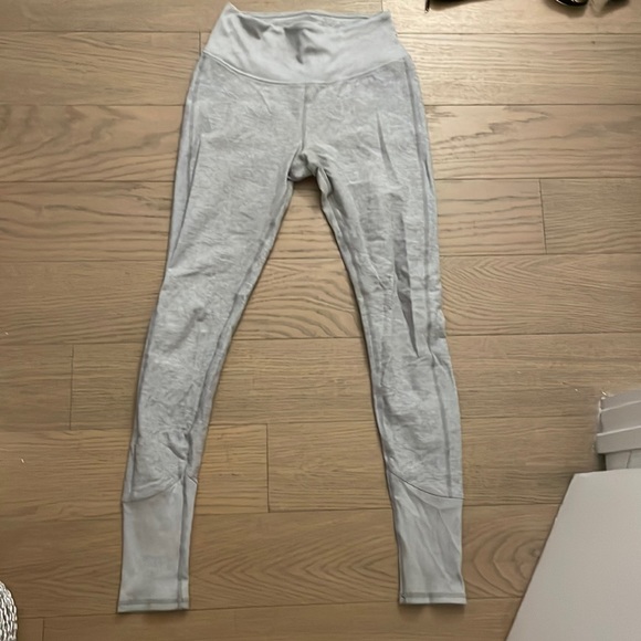 ALO Yoga | Pants & Jumpsuits | Alo Grey Ribtrimmed Leggings | Poshmark